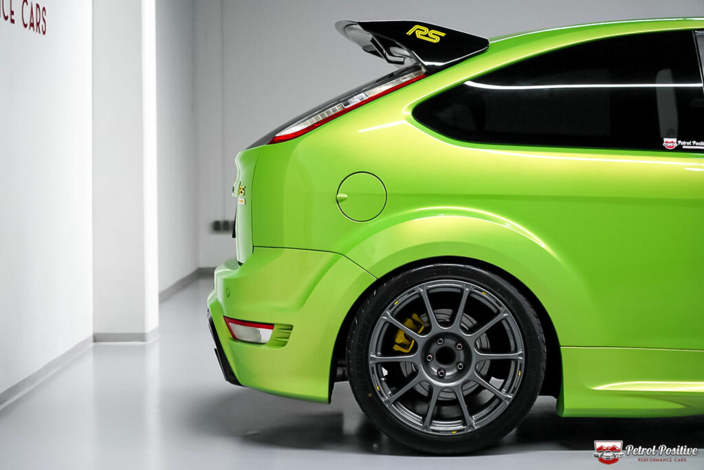 Ford Focus RS – Ultimate Green – Petrol Positive Performance Cars GmbH
